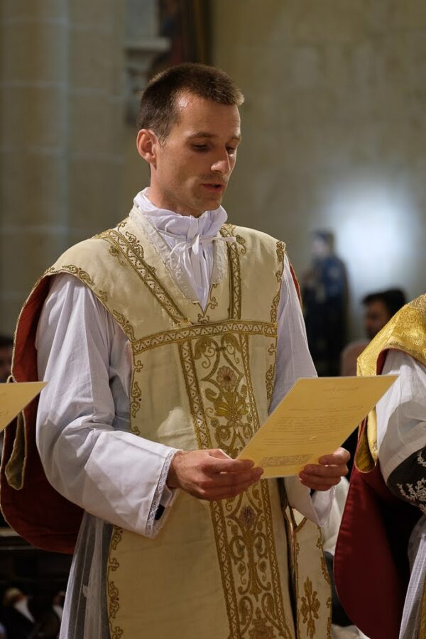 Ordinations sacerdotales conférées par Monseigneur Marc Aillet - FSSP - District de France